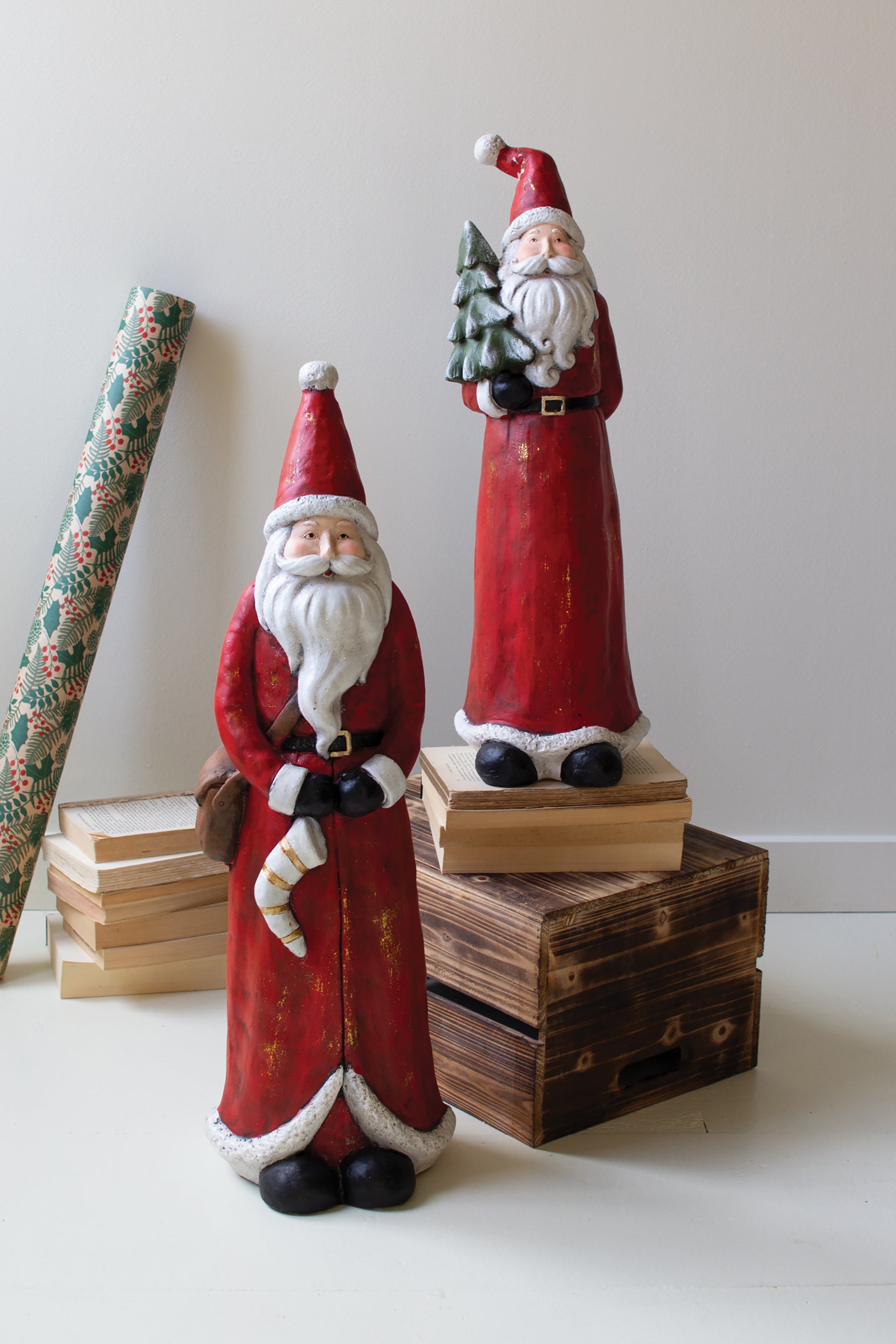Set of 2 Resin Santas – Hudson & Vine