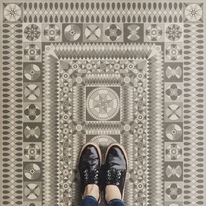 Vintage Vinyl Floorcloth Mats (American Folk Art Museum - Soldiers Qui ...